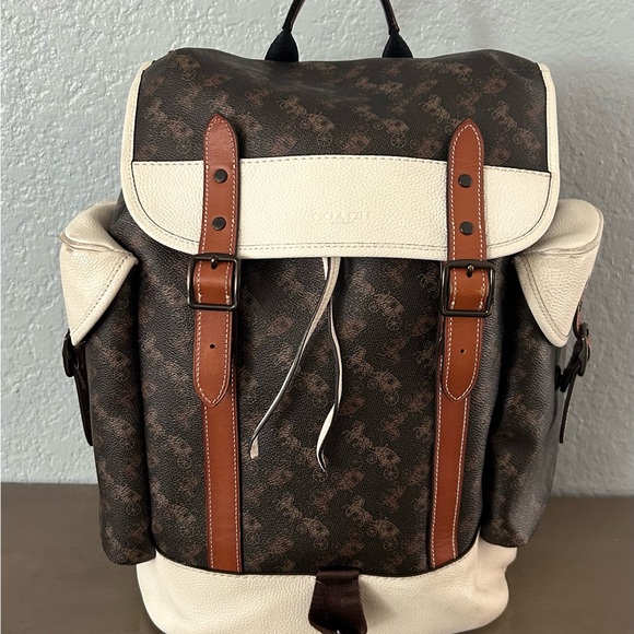 Coach | Bags | Coach Hitch Backpack With Horse And Carriage Print ...